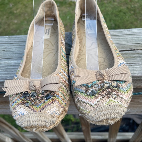 Simply Vera Vera Wang | Shoes | Simple Vera Wang Mya Straw Espadrille Flat Size 85 | Poshmark